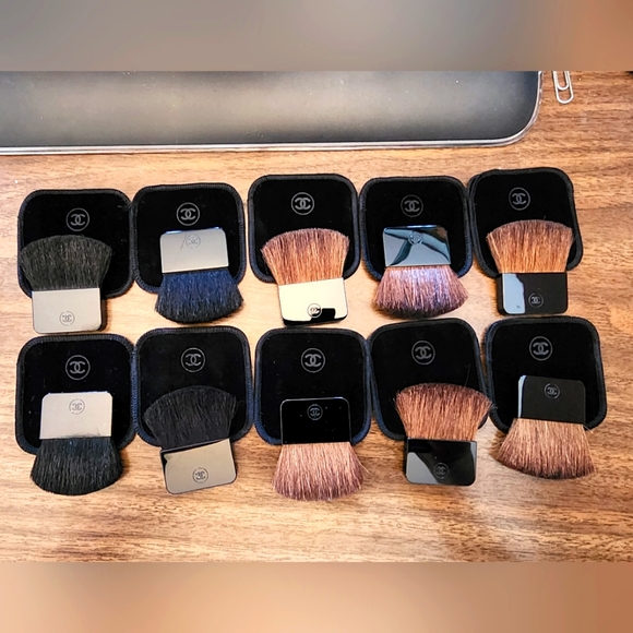 CHANEL | Makeup | Chanel Compact Blush Brush Set Of | Poshmark